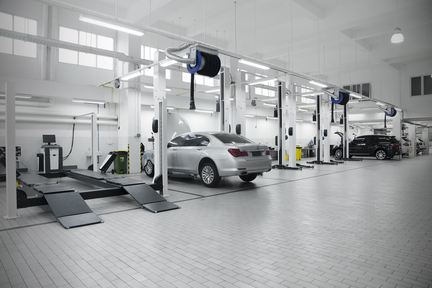 Booking Service - BMW Astra